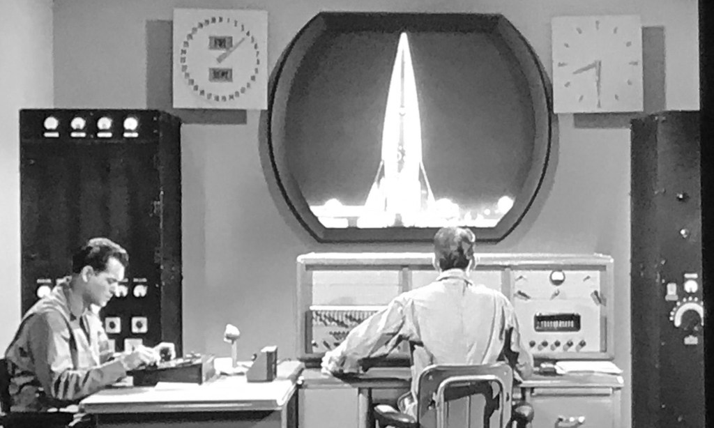 Project Moonbase – Scifist.