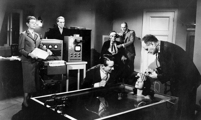 The Man Who Turned to Stone – Scifist.