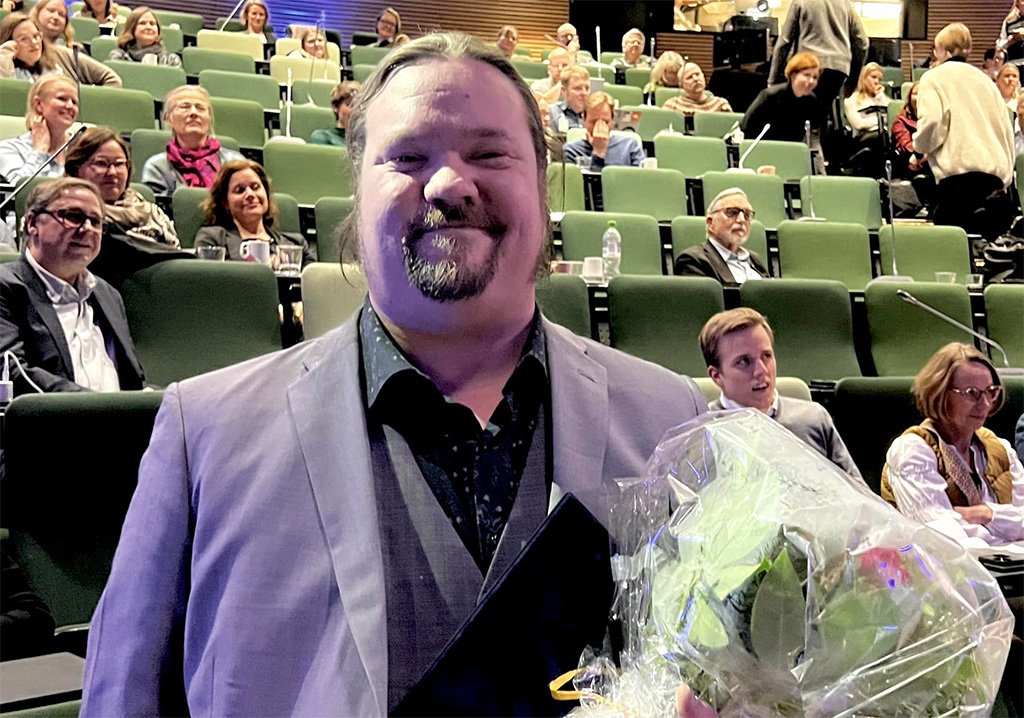 I Got the “Journalist of the Year” Award – Scifist.