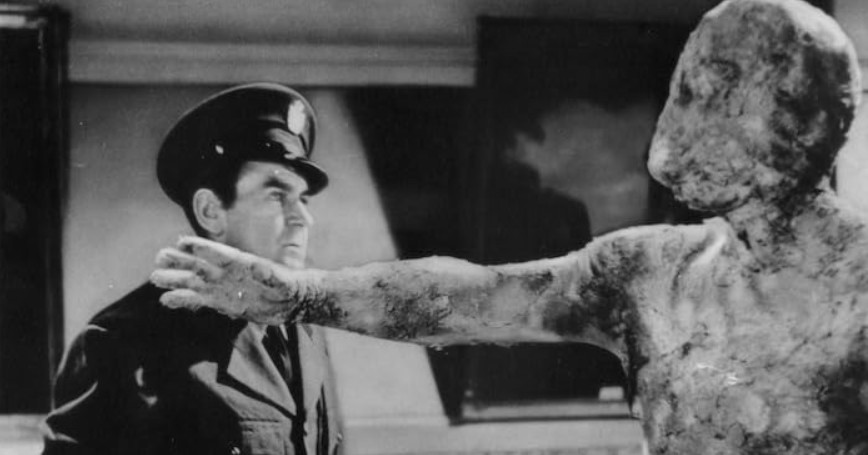 Curse of the Faceless Man – Scifist.